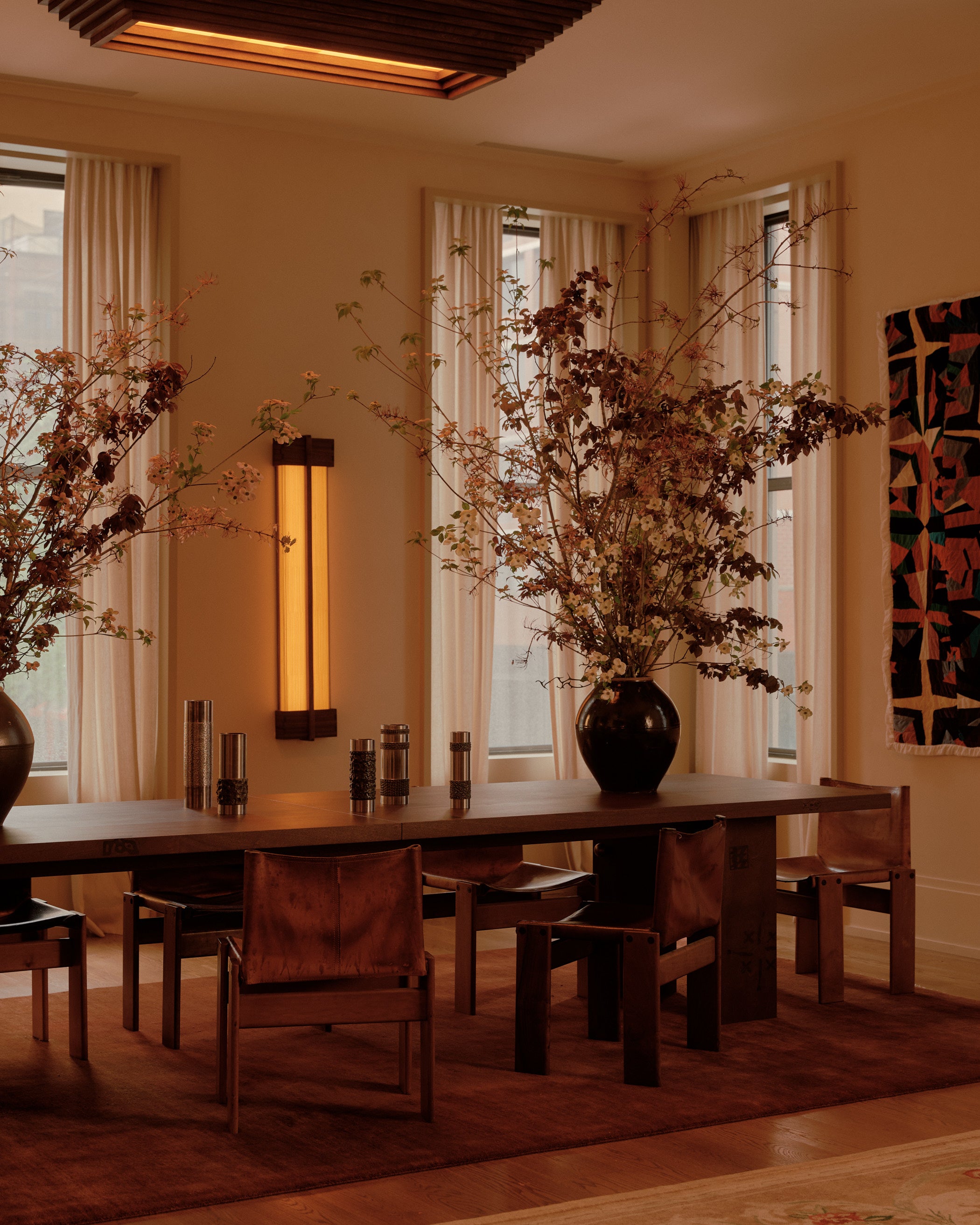 Quarters | Ecco Surface Mount, Large